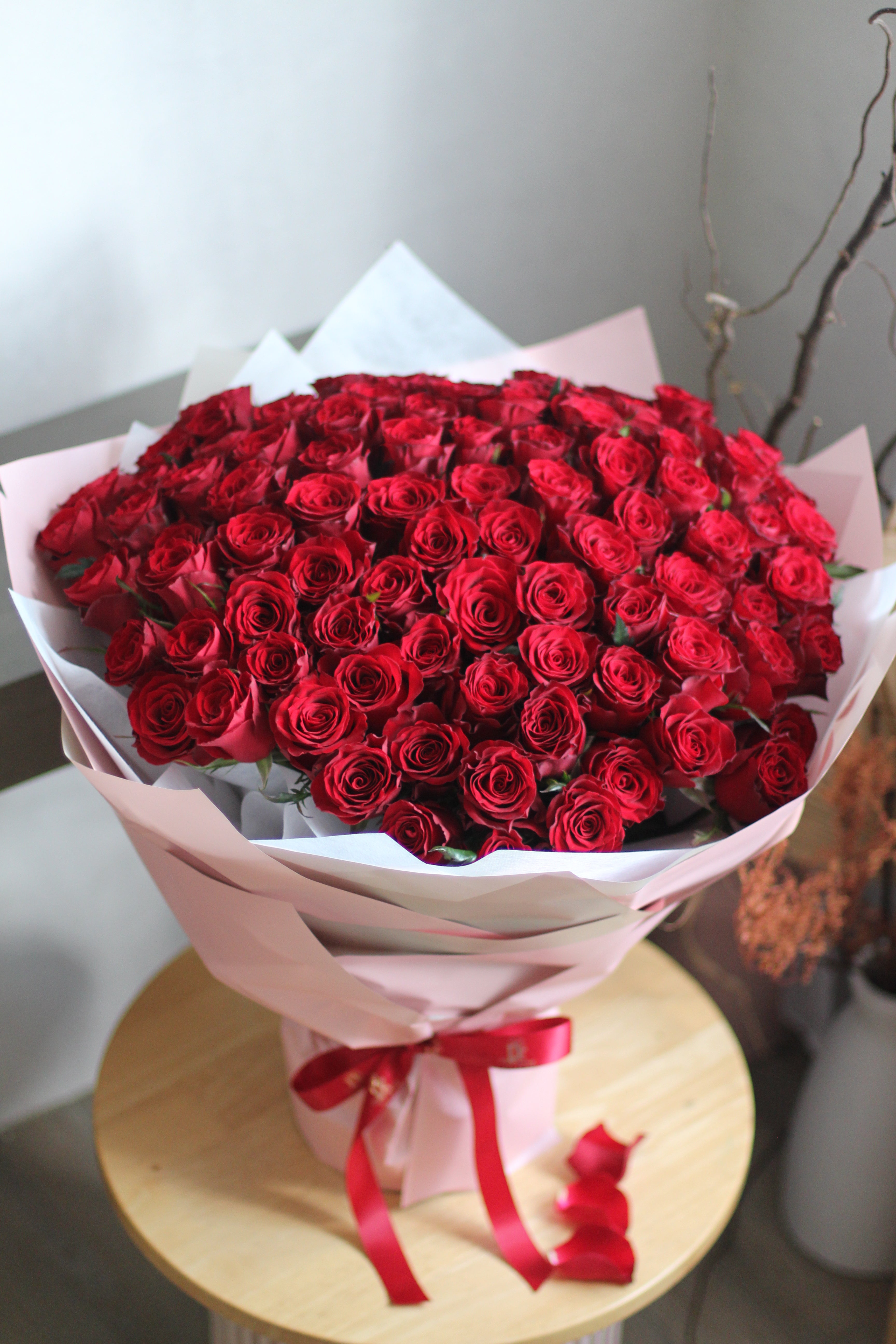 99 red roses (Fresh) – Dawn Q. Floral Design